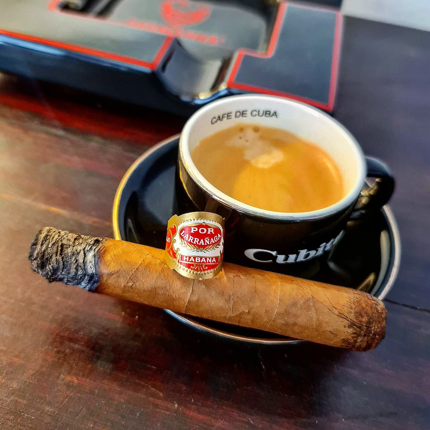 Cómo fumar un puro - Cigar Smoker Club