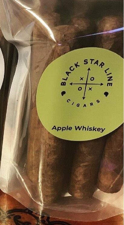 Black Star Line Infused Apple Whisky precio y opiniones - Cigar Smoker Club