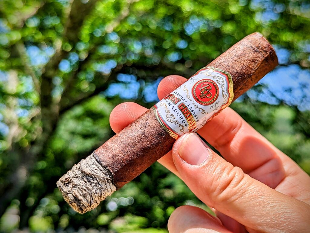 Los 10 mejores puros calidad-precio en 2025 - Cigar Smoker Club