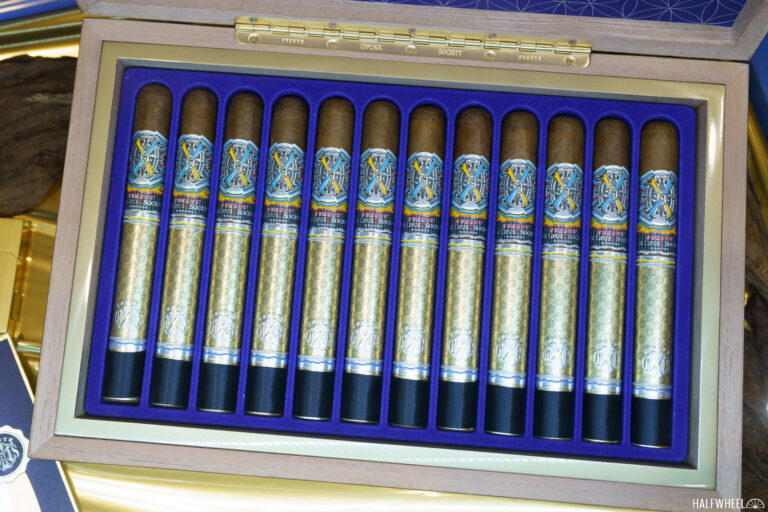 Fuente Fuente OpusX Gold & Bullet: lujo puro en cada calada - Cigar ...