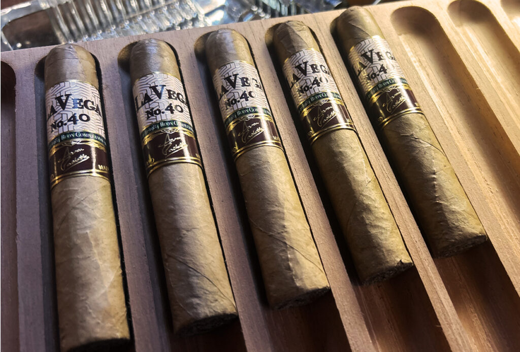 LaVega Cigar No. 40 Robusto precio y opiniones - Cigar Smoker Club