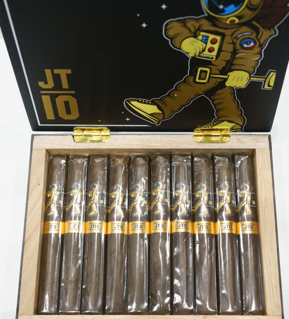Room101 Johnny Tobacconaut 10th Anniversary: die Weltraum-Zigarre, die ...