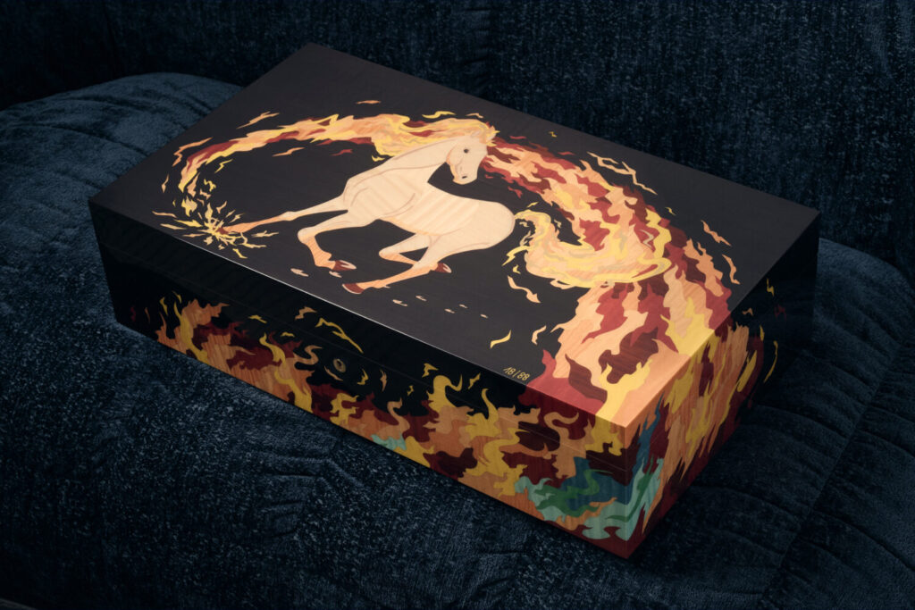 Elie Bleu Fire Horse : la nouvelle collection sauvage qui va faire ...