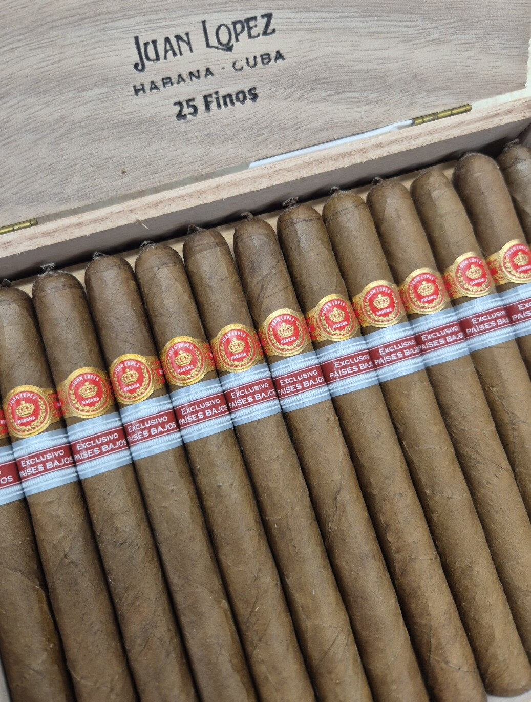 Juan López Finos Edición Regional Netherlands 2025 preço e opiniões ...